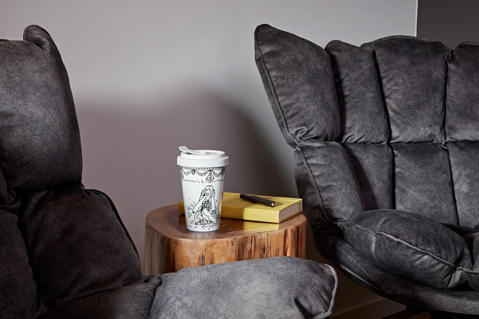 Die KPM Berlin, Stefan Marx und Peter von Biron feiern gemeinsam Design ...